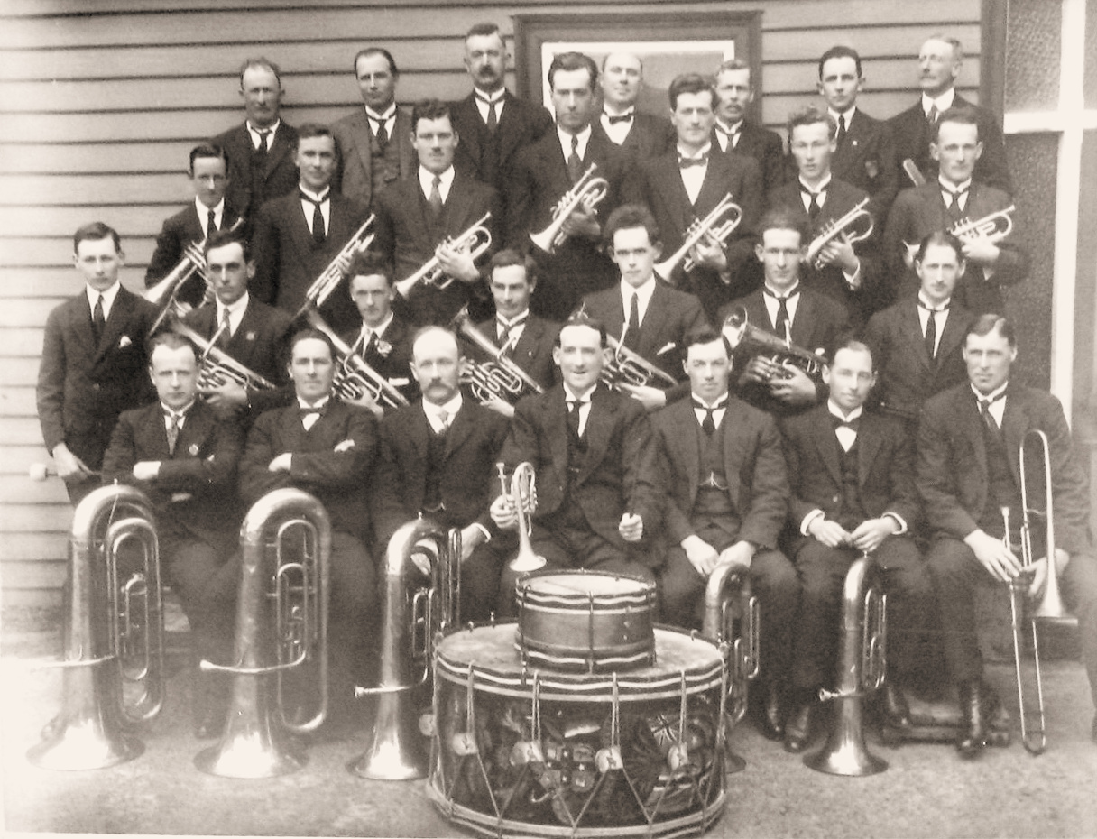 Australian society and brass bands: The Pneumonic Influenza pandemic of ...